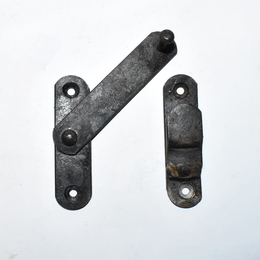 Hasp til låge - Lukkebeslag - 90mm - Sort ubehandlet jern